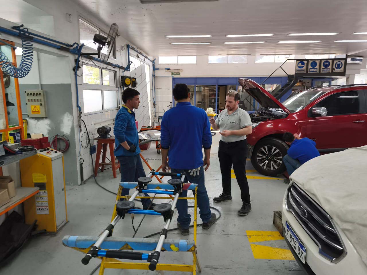 Mejorá tu taller - EMYVEC - Cabinas de Pintura Industria y Automotor